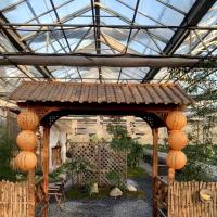 China Chinese Origin Glass Greenhouse with Hydroponic Vegetables Package Gross Weight 80.000kg for sale
