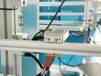 China Moving Type Empty Bottle Leak Detection Machine Of High Efficiency And High Quality for sale