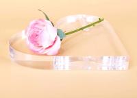 China Clear Heart Shape Acrylic Display Stands Roses Love Frame Tabletop Rack For Desktop for sale