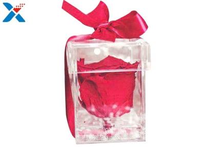 China Custom Luxury Clear Acrylic Flower Box 9 * 9 * 15cm 7 * 7 * 10cm Light Weight for sale