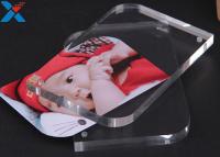 China Magnet Clear Acrylic Photo Frame Creative ARC Shape PMMA Pictures Table Frame for sale