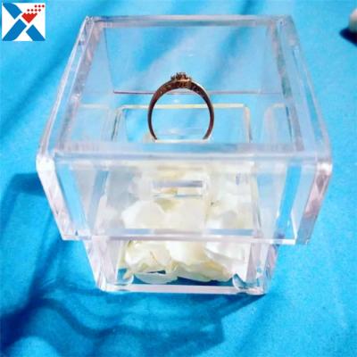 China Clear Ring Holder Led Acrylic Display Case Flowers Gift Box Customized Logo for sale