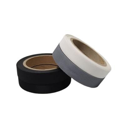 China 18mm x 200m Waterproof Hot Melt Seam Sealing Tape for Jackets and Ski Wear - 3-Layer Polyester Construction with 150-160°C Application Temperature for sale