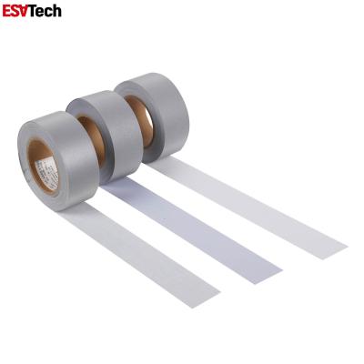 China Silver UV Resistant Reflective Fabric 0.25mm Thickness 140cm Width EN20471 Certified for sale