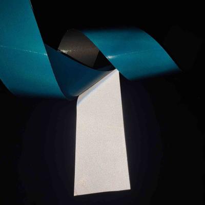 China 0.2mm Premium Silver Reflective Sheeting Uv Resistance for sale