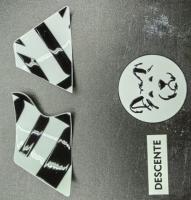 China Custom Iron-On Fabric Labels 100 Pieces with 12pt Font and 130-150°C Heat Transfer for Clothing Manufacturing for sale