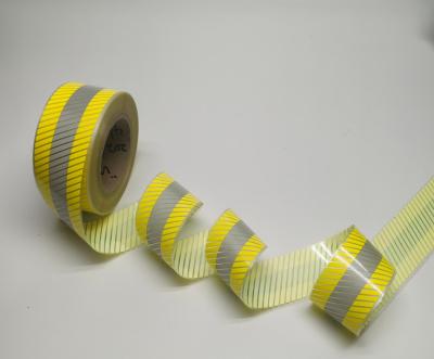 China Yellow Silver Yellow Segmented Heat Transfer Film for Activewear Reflective R>420 for sale