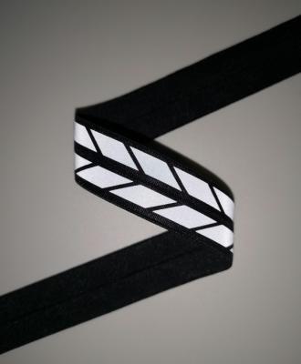 China Custom Reflective Webbing Tape 380cd/m² Retro-reflectivity, 1-5cm Width Options for Safety Vests and Garments for sale