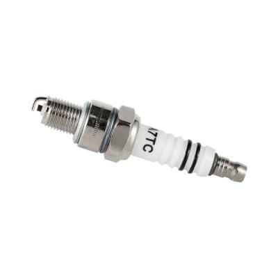 China Fuel Saving Wear Resistant Standard Size Spark Plug for Emergency Generators for sale