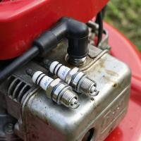 China High Performance Metal Construction Durable Material Spark Plug for Small Engines for sale