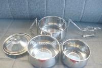 China Hand holding food storage container set 3 layers tiffin lunch box cheap price stainless steel food carrier for sale