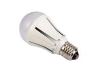 China High Lumens SMD A19 A60 Household Led Light Bulbs 8W White Housing 120D for sale