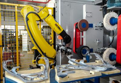 China PLC Robot Grinding Machine RD-001 150mm Wheel Diameter for Smooth / Material Removal for sale