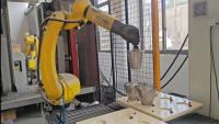 China Automated Robotic Polishing Machine Six Axis for Stainless Steel Housings for sale