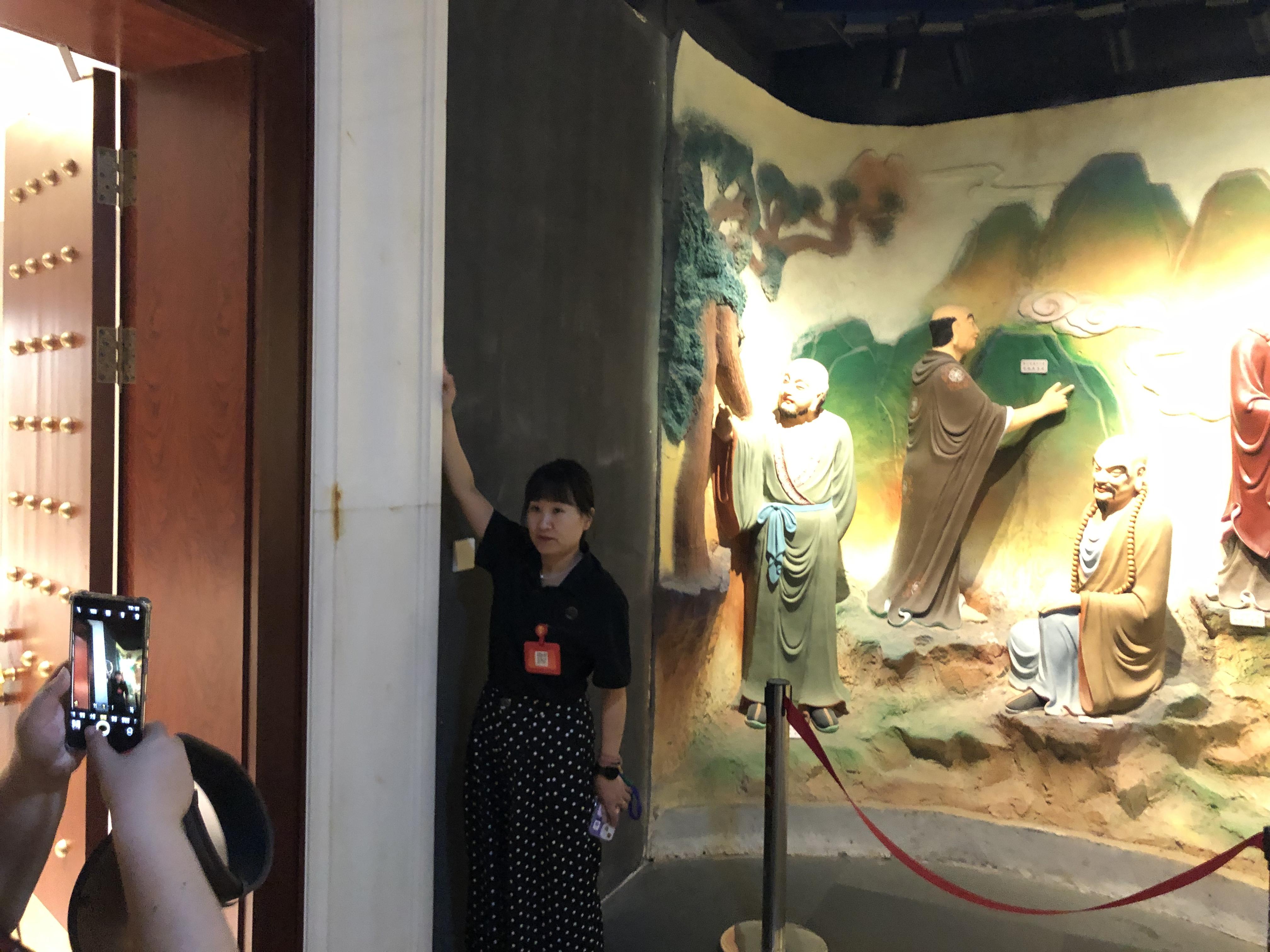 Pictures of the installation of the audio tour guide equipment