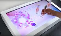 China Smart Interactive Showcase Display Screen For Clothes And Shoes Advertising for sale