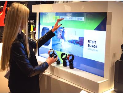 China Customized Interactive Retail Store Displays Exhibit Management System Integrating Video Advertising for sale