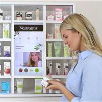 China Shopping Interactive Showcase Display Cabinets Establish Communication for sale