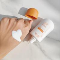 China Custom Hypoallergenic Sunscreen Body Lotion SPF 50 Sunlight Protection Cream for sale