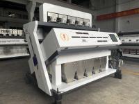 China RG5 with Remote Control,RGB Camera,5400 Pixels Rice color Sorting Machine With AI Sorting for sale