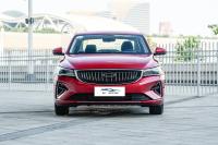 China 2024 Geely Emgrand HIP 1.5TD-DHT pro Gasoline Cars Multi-link Rear Suspension EV Range for sale