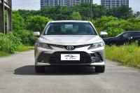 China 2018 Toyota Camry Used Car with LED Headlights Two-Engine Peak Model and 5 Seats for sale