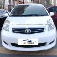China Toyota Yaris 5 Door 5 Seaters Gasoline Hatchback with Sunroof and LED Headlights for sale