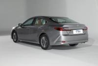 China Hot 2023 Toyota Camry Exalted Version 4X4 SUV with 2.0L Petrol Engine and Accessories for sale