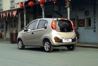 China Chery QQ 2023 Electric City Car with Adjustable Driver's Seat 5-door 5-seat Design for sale