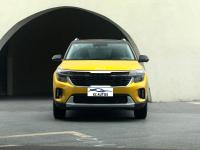 China Kia Seltos 2023 SUV with 7-Speed Wet Dual Clutch Gearbox and Torsion Beam Rear Suspension for sale