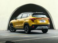China Kia Seltos 2023 SUV with 7-Speed Wet Dual Clutch Gearbox and Torsion Beam Rear Suspension for sale