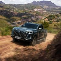 China Manual Driver's Seat Adjustment 2024 Changan Lantuozhe Gasoline Car 4wd Pickup Trucks for sale