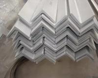 China Hot Rolled Galvanized Stainless Steel L Angle Iron Mill Edge for sale