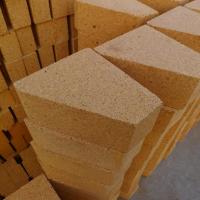 China Dry Pressed Insulating Refractory Brick Kiln Fired Clay Bricks Low Porosity Fireclay Bricks for sale