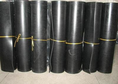 China Industrial Grade Neoprene Rubber Sheet with Density 1.5g/cm3, Hardness 40-80shore A, and Elongation 300% for sale