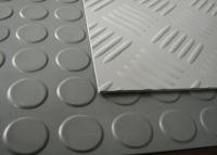 China Red Industrial Rubber Sheet with Round Button Top and Impression Fabric Bottom for Anti-Slip Design for sale