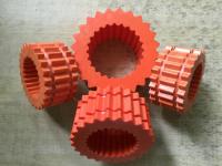 China 4H-11H Hytrel Coupling with Dupont Hypalon Material in Red Color and Standard Size for sale
