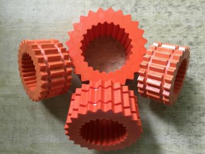 China 4H-11H Hytrel Coupling with Dupont Hypalon Material in Red Color and Standard Size for sale