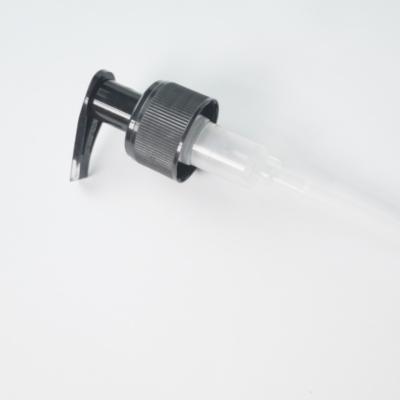 China Plastic Pumps For Bottles  28/410 Ribbed Black Color With High Output for sale