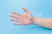 China Food-Contact Directly Disposable Use PE Gloves Waterproof Free Size Plastic Gloves for sale