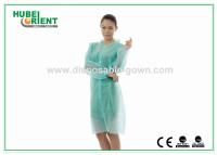 China 55gsm Single Use Tyvek Protective Lab Coat With Velcros Closure for sale