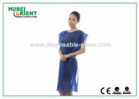 China Protective Disposable Medical Patient Gowns/Disposable Exam Gowns 40 - 45 GSM for sale