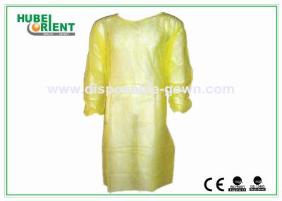China CE MDR Nonwoven Disposable Medical Isolation Gown For Hospital for sale