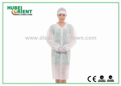 China Dust-Proof Nonwoven PP Colored Disposable Visitor Coats With Snaps With Dofferent Style Collar for sale