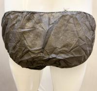 China 36gsm Black PP Nonwoven Underwear Unisex Disposable Triangle Shaped Soft for sale