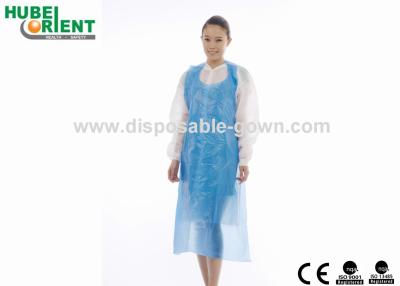 China No Sleeves Disposable Plastic Aprons 28''X42'' 28''X46'' For Water Prevention for sale