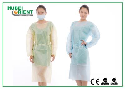 China 18gsm PP Nonwoven Medical Disposable Isolation Gown for sale