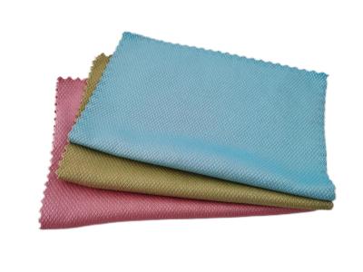 China Diamond Edgless Microfiber Cleaning Cloths 30x40cm Microfiber Glass Towel for sale