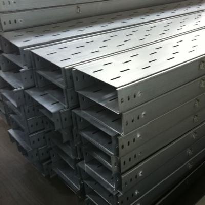 China 200kg/M Aluminium Cable Tray Customized Width Bolt On Installation for sale