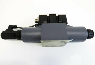 China Rexroth R900927356 4WREE10E75-2X/G24K31/F1V  4WREE10E75-23/G24K31/F1V  Proportional Directional Valve for sale